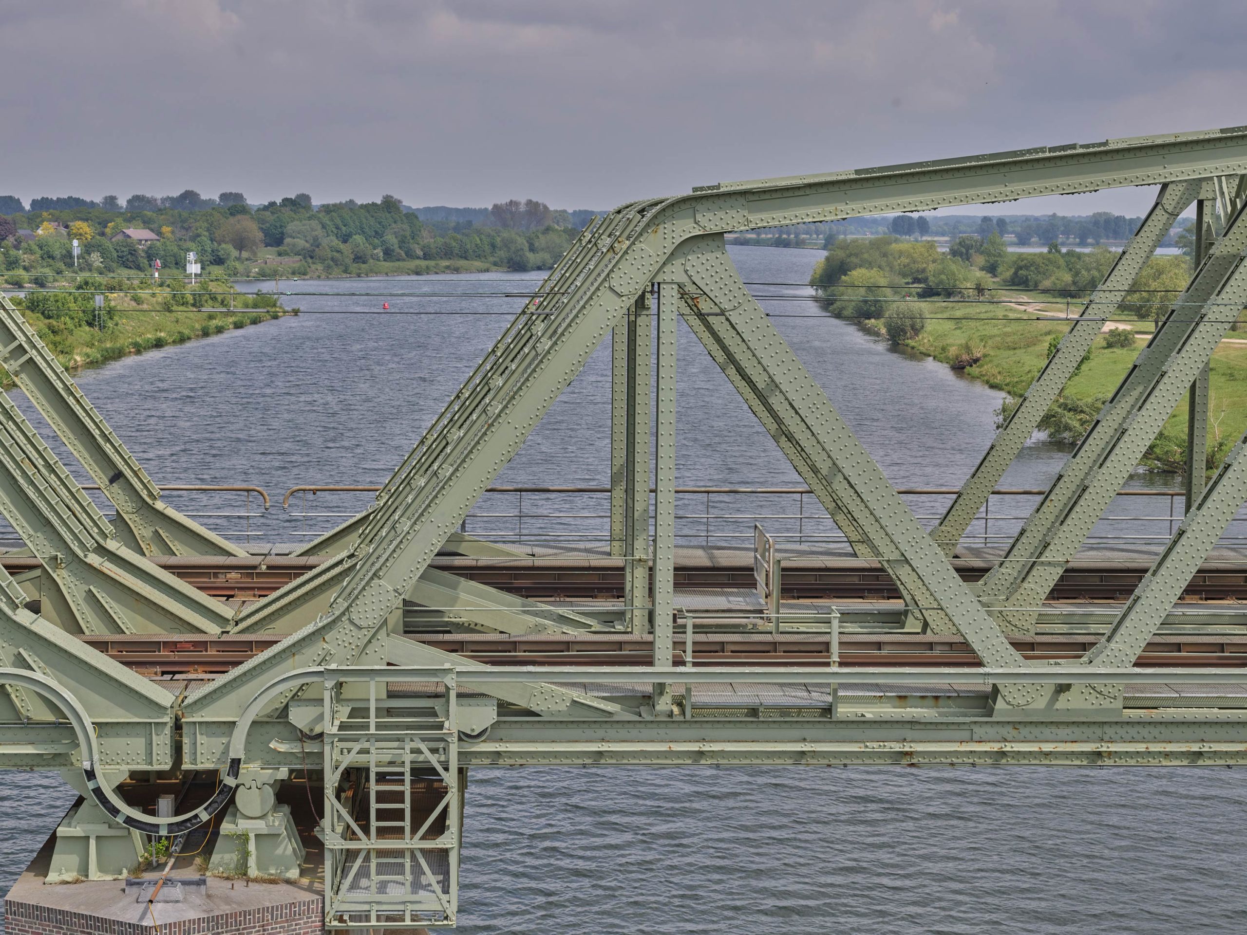 3D Bridge Inspection | Achieve 1mm Pixel Detail with iXM-100