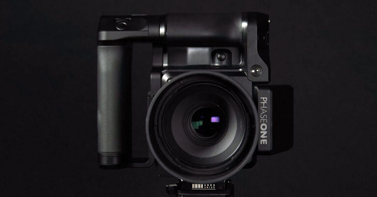 Using the V-Grip with the XF Camera System - Phase One Corporate